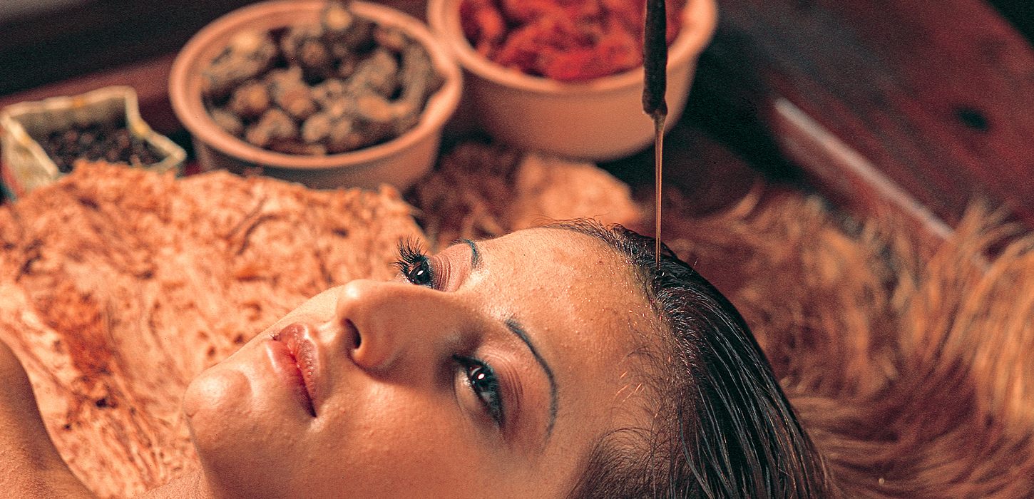 Shirodhara | Siddhalepa Ayurveda Center Sri Lanka